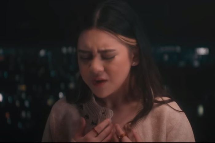 Ziva Magnolya Kembali Merilis Lagu Galau 'Wanita Biasa', Yuk Simak ...