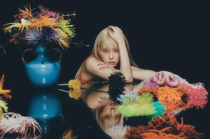IU Kembali dengan Lagu Baru 'Holssi' Menjelang Comeback Mini Album ke 6 ... IU Kembali dengan Lagu Baru 'Holssi' Menjelang Comeback Mini Album ke 6 ...