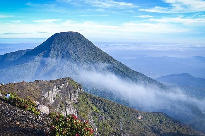 15 Fakta Menarik Pegunungan Andes, Rumah bagi Gunung Berapi Tertinggi ...