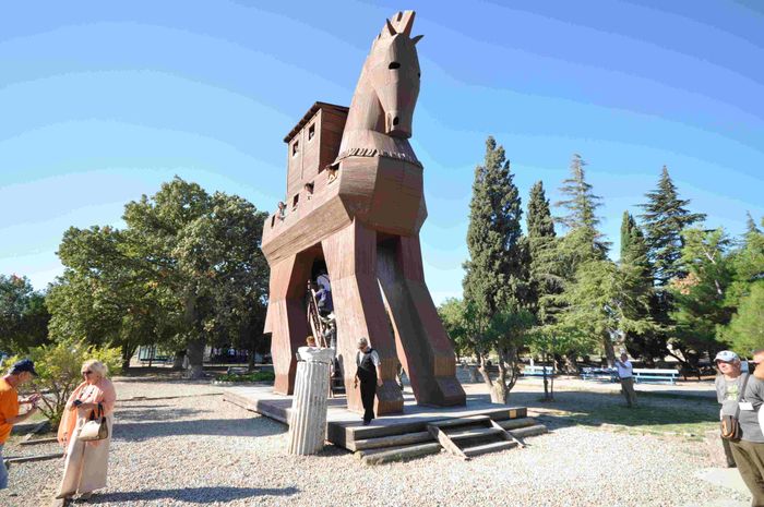 Misteri Kota Troya Mitologi Yunani, Bagaimana Arkeolog Menemukannya ...