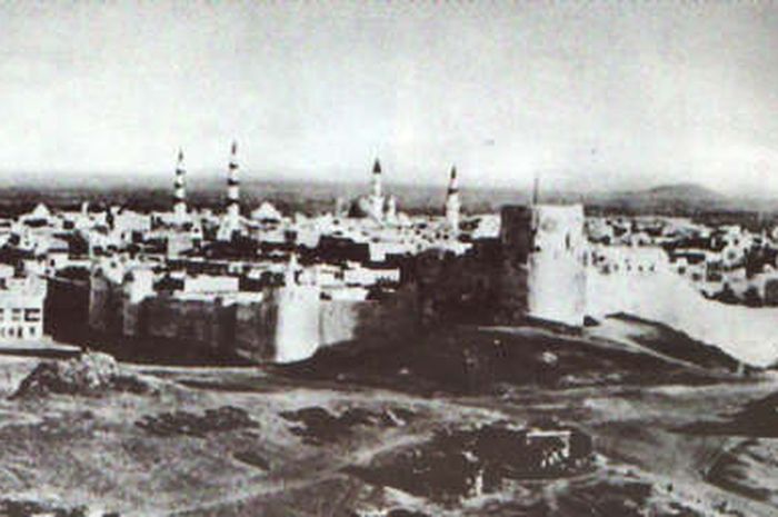 Punya Darah Umar Bin Khattab Buatlah Biografi Secara Singkat Khalifah