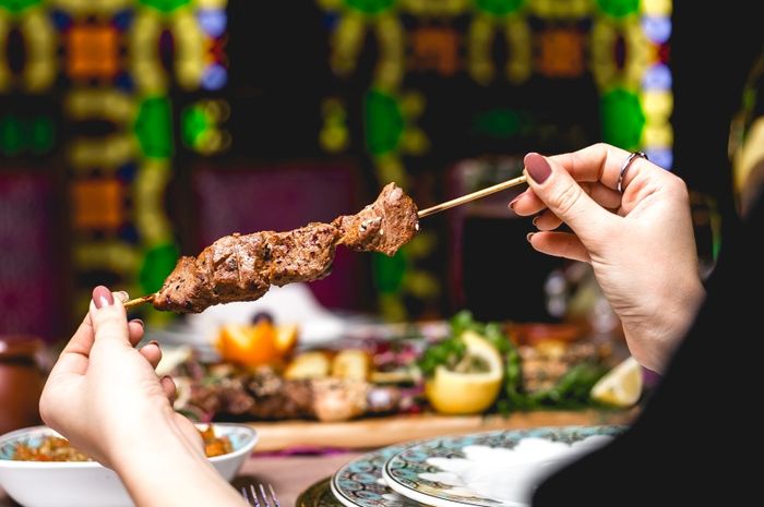 9 Tips Aman Konsumsi Makanan Berlemak untuk Penderita Asam Lambung ...