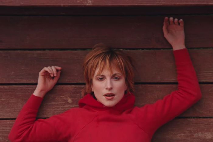 Tampil Galau, Paramore Rilis Lagu Baru Thick Skull, Ini Makna Liriknya