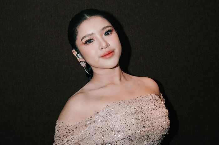 Gonta-ganti Baju Mewah, Tengok 3 Tampilan Spektakuler Tiara Andini Saat ...