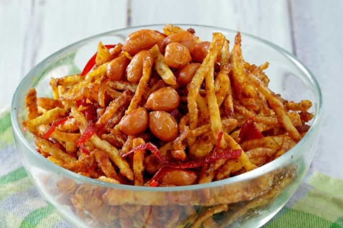 4 Cara Membuat Kering Kentang Agar Tetap Renyah Hingga Berhari-hari ...