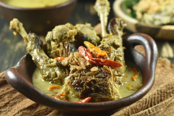 Mengenal Ayam Lodho, Hidangan Khas Tulungagung yang Sering Jadi ...