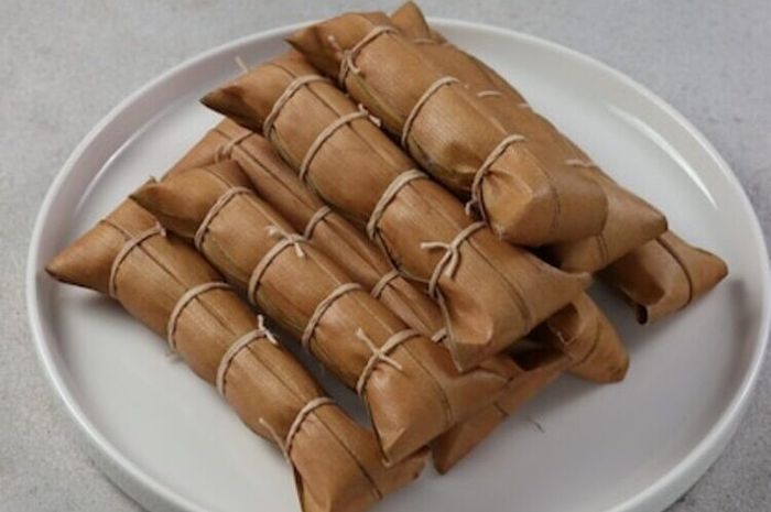 Mengenal Lepet, Makanan yang Disandingkan dengan Ketupat Saat Lebaran ...