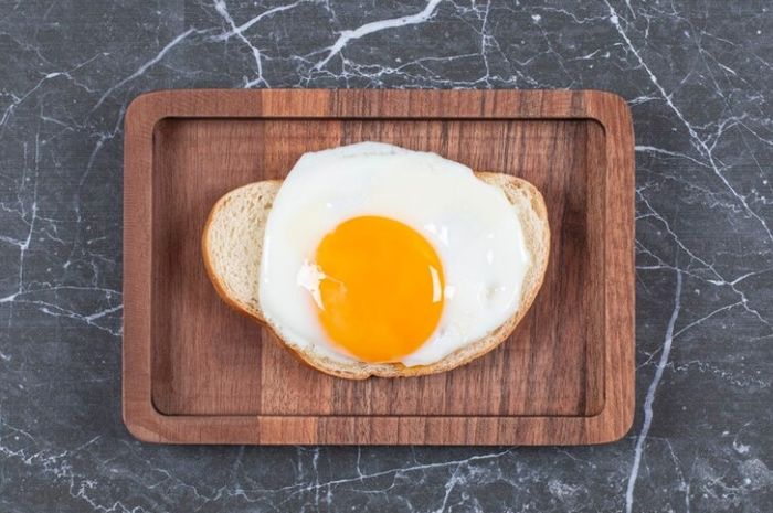 Lebih Bagus Mana Putih Telur vs Kuning Telur untuk Kesehatan? - Grid Health