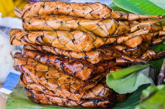 Cara Membuat Ketupat Daun Pandan Yang Unik Dan Berkreasi Intisari