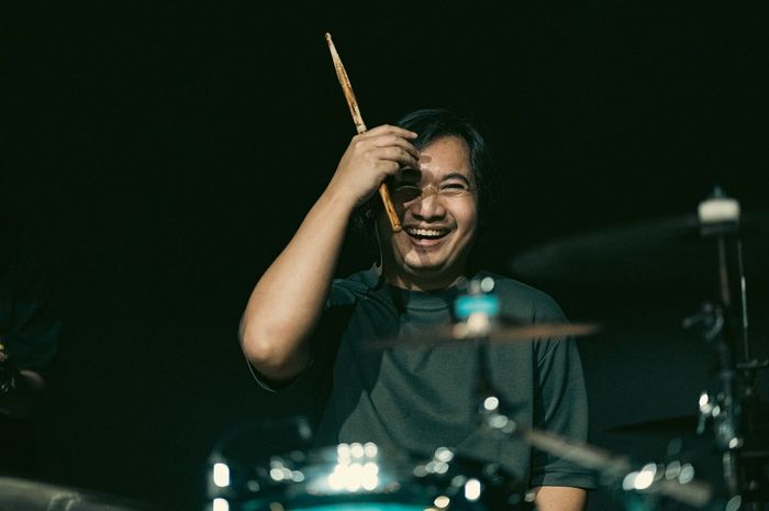 Nasib Eks Drummer Sheila On 7, Dulu Curhat Dikeluarkan dari Band, Kini ...