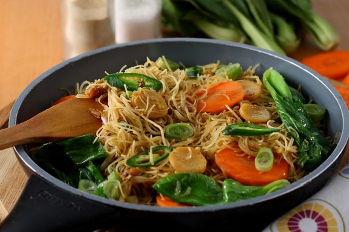 4 Langkah Membuat Bihun Goreng yang Harum Dan Sedap, Sampai Sulit Dibedakan Sama Buatan Pedagang ...