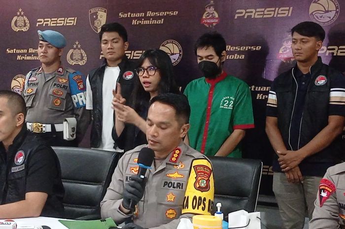 Terungkap! Kronologi Penangkapan Epy Kusnandar dan Yogi Gamblez Terkait ... Terungkap! Kronologi Penangkapan Epy Kusnandar dan Yogi Gamblez Terkait ...