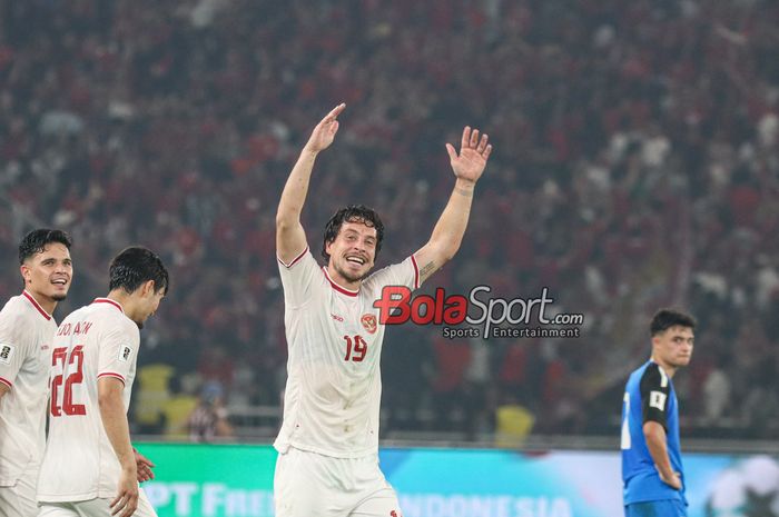 Thom Haye Kirim Pujian ke Shin Tae-yong, Timnas Indonesia Kini Punya Filosofi Kuat - Bolasport.com