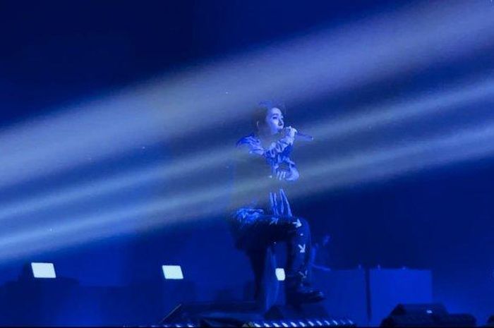 B.I Eks Ikon Sukses Gelar Konser di Mal Kokas Jakarta, sang Penyanyi ...