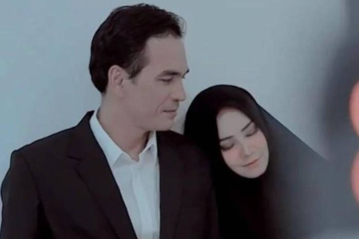 Teddy Syach Puji Istri Baru, Bongkar Awal Mula Perkenalan Hingga ...