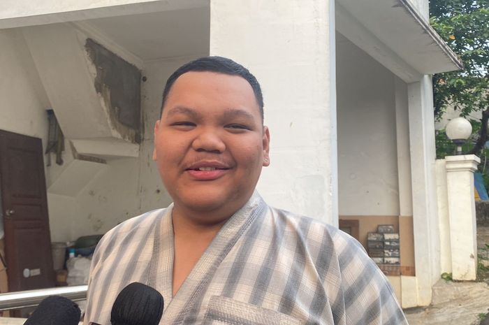 Mat Solar Hanya Bisa Terbaring di Atas Ranjang, Keluarga Berserah pada ...