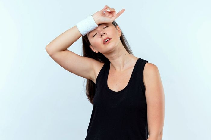 Penyebab Kepala Berkeringat Banyak, Awas Tanda Kamu Idap Penyakit ini ...