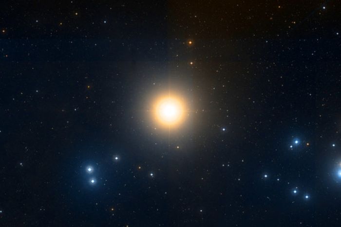 15 Fakta Bintang Antares, Raksasa Merah yang Sekarat dari Konstelasi ...