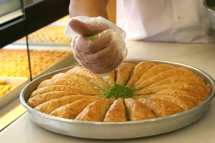 7 Jenis Dessert Populer dari Turkiye, Ada Baklava dan Dondurma - Kids