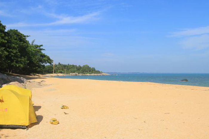 Pantai Temajuk, Keindahan yang Tersembunyi - Bobo