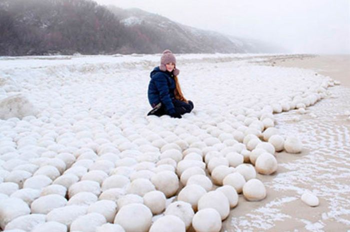 Ice Balls ,si Bola-bola Es - Bobo