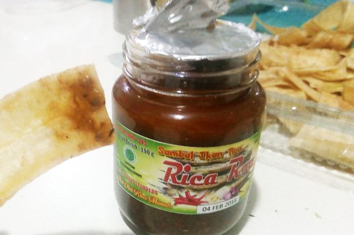 Menikmati Olahan Pisang Rasa Kentang ditambah Sambal - Bobo