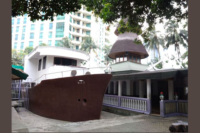 Mengunjungi Masjid Al-Munada Darussalam Baiturrahman yang Dikenal ...