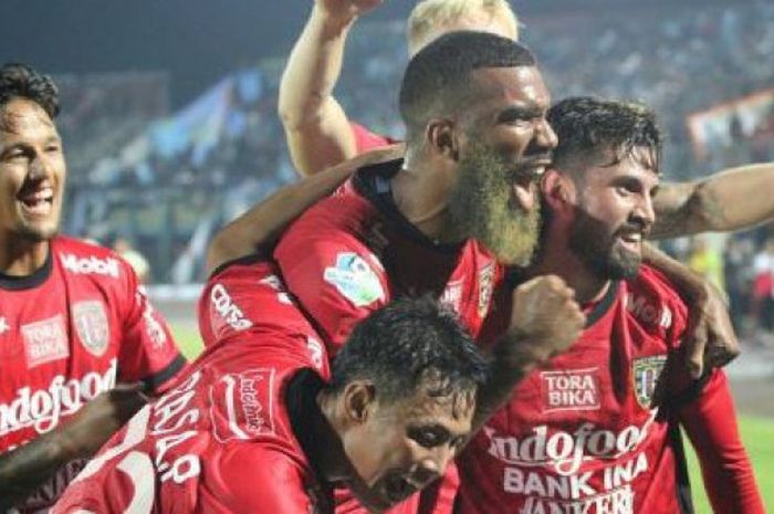 Pose Begini, Pemain Bali United Dibilang Boyband, Ganteng-ganteng ...