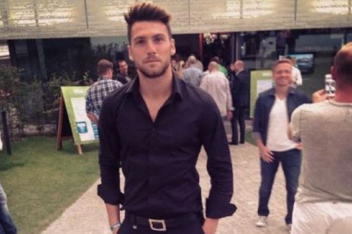 Seperti Diplomat, Begini Penampilan Marko Simic di Launching Liga 1 ...