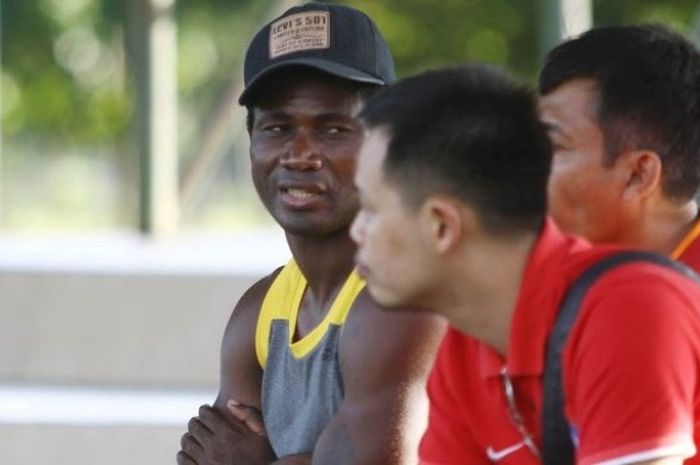 Emile Mbamba Mundur dari Surabaya United - Juara.net