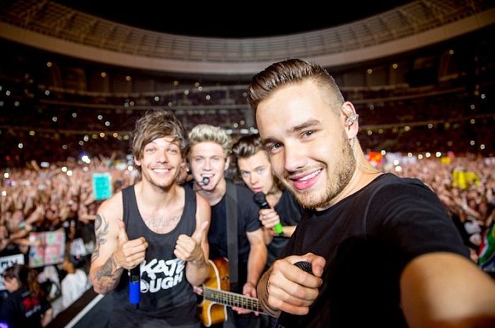 5 Fakta One Direction Yang Terbongkar di Acara The Late Late Show ...