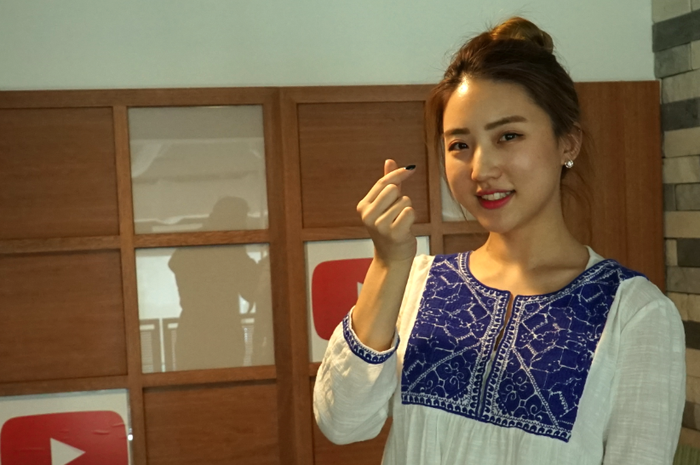 Han Yoo Ra Bilang, Ini 5 Lagu Kpop Favorit yang Lagi Sering Dia ...