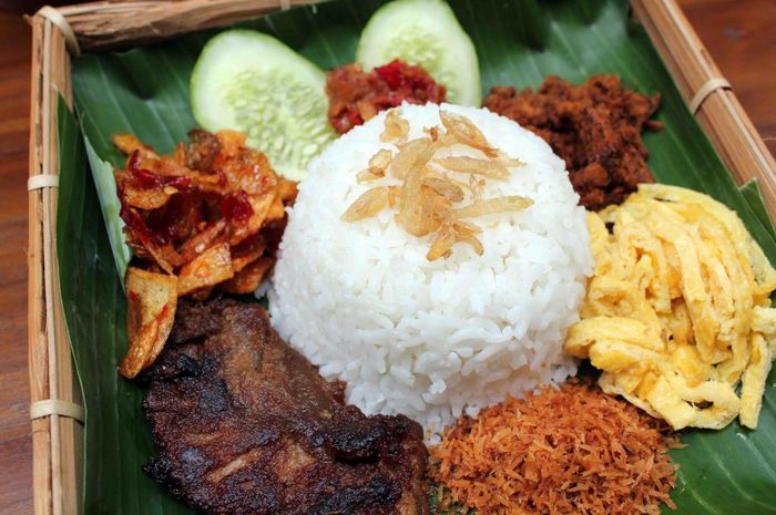 10 Hidangan Nasi Khas Indonesia yang Bakal Bikin Kita Kelaparan, Kamu ...