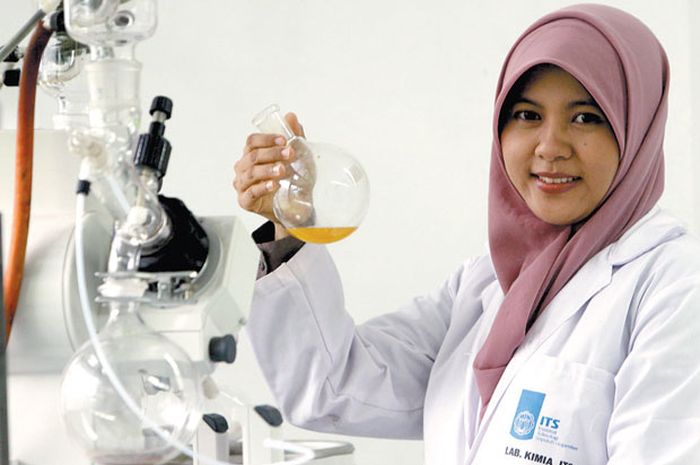 Inspiratif! 7 Ilmuwan Wanita Indonesia Ini Berhasil Melakukan Penemuan ...
