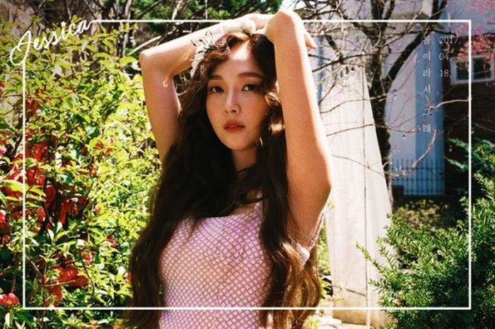 Inspirasi Gaya Rambut Buat Cewek dengan Poni Kepanjangan dari Seleb ...