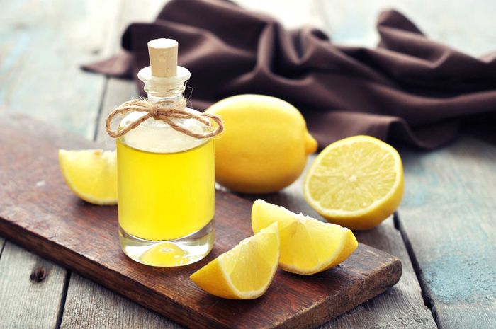 Yuk Bikin Toner Lemon Sendiri di Rumah untuk Wajah Lebih Cerah ...
