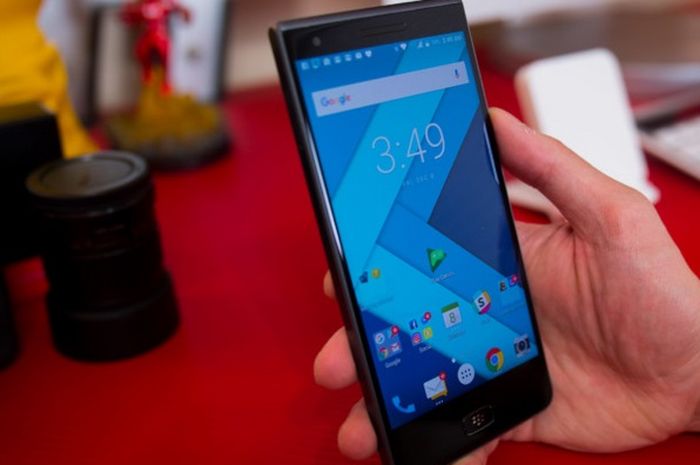 Bagusan Mana, BlackBerry Motion Atau Keyone? Cek Reviewnya di Sini nih