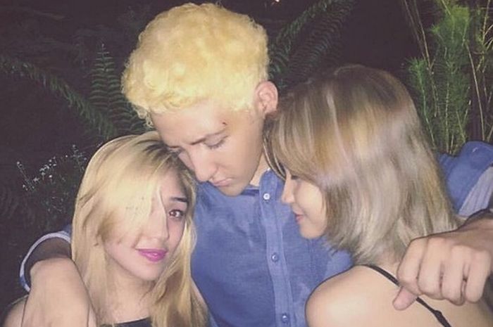 2 Wanita Ini Diduga Orang yang Bermesraan Dengan Aron Ashab di Video Mesum