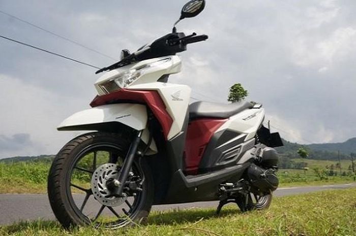 Parkir Motor dengan Standar Tengah Ternyata Lebih Aman, Begini ...