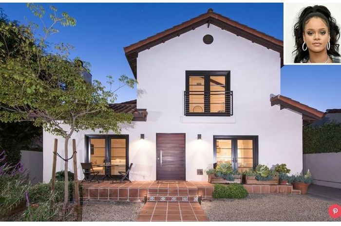 Rihanna Sewakan Rumah Mewahnya Per Bulan nih, Tahu Harga Sewanya? Bisa ...