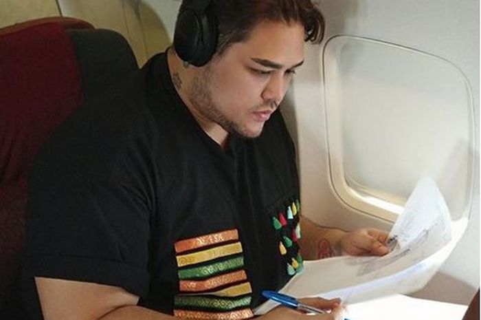 Tidak Cuma Liburan, Ini yang Dilakukan Ivan Gunawan di Eropa