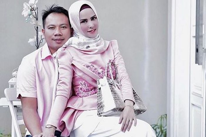 Heboh Pre-wedding Tiga Konsep Vicky Prasetyo dan Angel Lelga, Ternyata ...