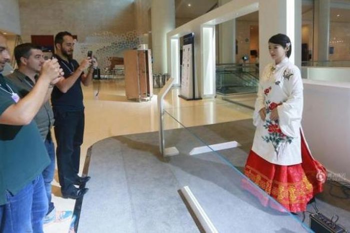 Edan, Ada Cowok Kawin Sama Robot, Ternyata Sudah Pernah Diramalkan