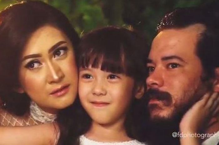 Meski Telah Bercerai, Nafa Urbach Rayakan Ulang Tahun Putrinya Bersama Zack Lee