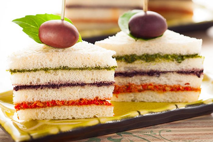 Yuk Cobain Sandwich 3 Layer dan 3 Warna Untuk Sarapan Si Kecil Besok