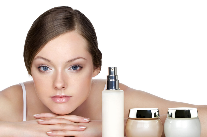 Meski Nggak Suka Makeup, 4 Produk Kecantikan Ini Harus Dimiliki Setiap ...