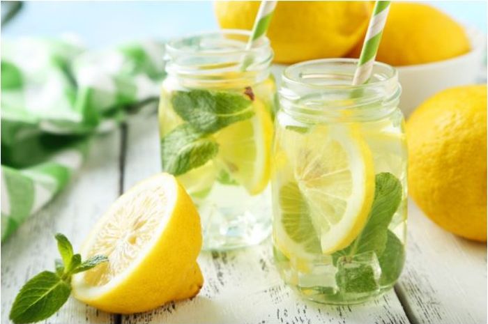 Air Lemon Ternyata Miliki Segudang Mitos dan Fakta, duh Beneran Sehat ...