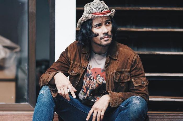 Wow, Chico Jericho dan Rio Dewanto Beneran Nge-Band! Boyband Korea, Lewat!