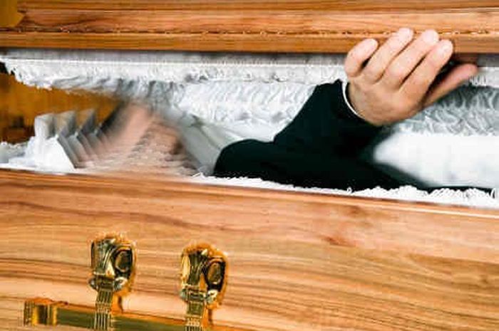 Kisah-kisah Orang Mati Bangkit Lagi, Ada yang Cuma Minta Minum Kemudian ...