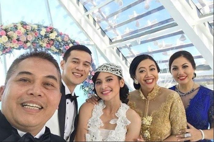 Bikin Syok! Beredar Foto Herjunot Ali Sedang Menikah Tapi Bukan dengan ...